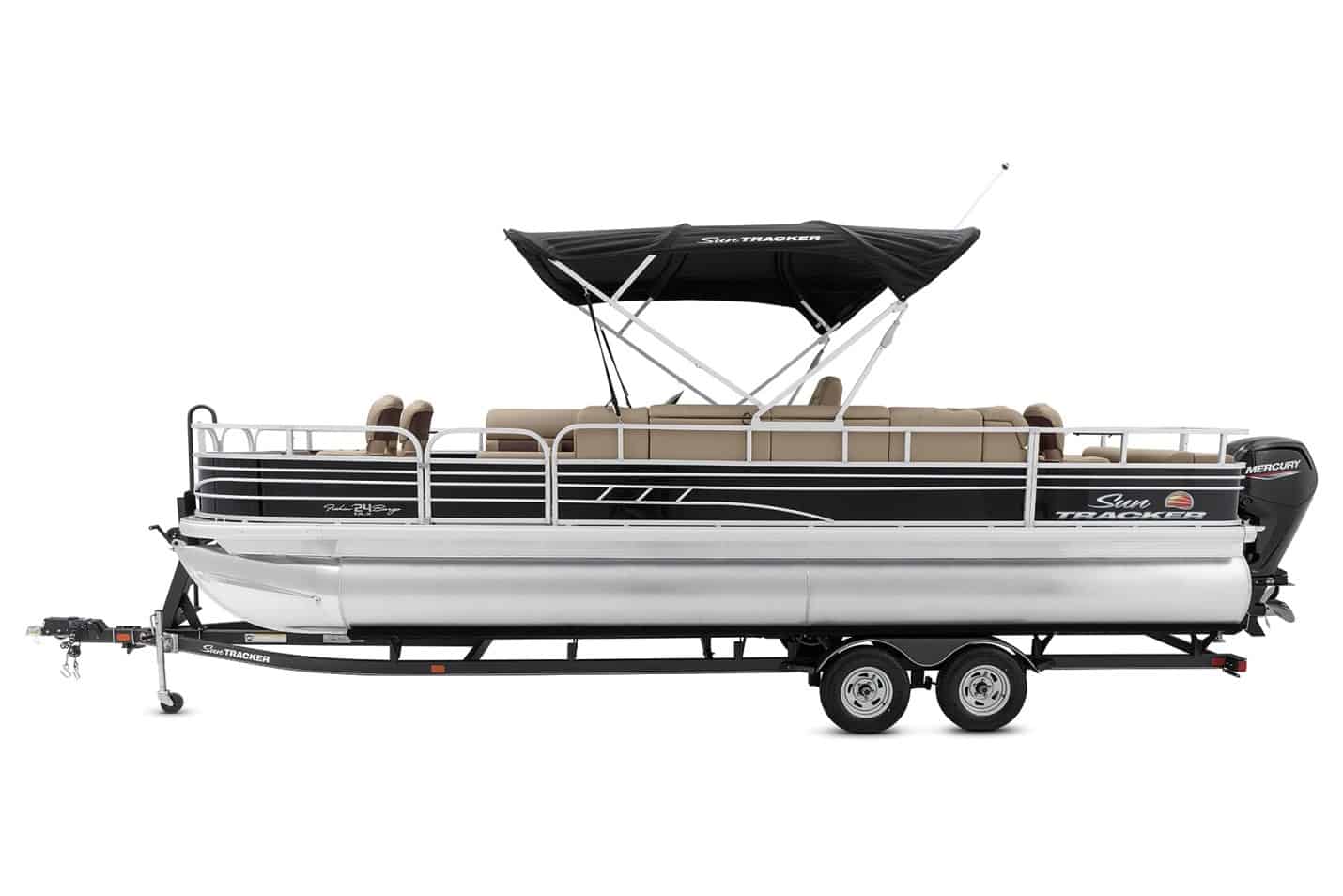 Pontoon Boat Sizes: Picking the Best Size for Your Needs